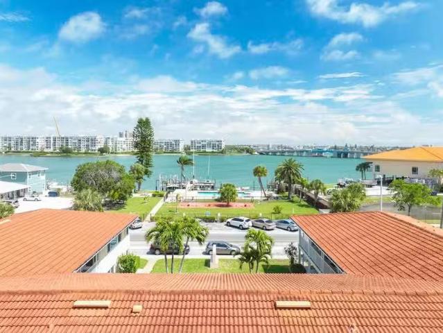 7740 Boca Ciega Dr #209, Saint Pete Beach, FL 33706 MLS U823.