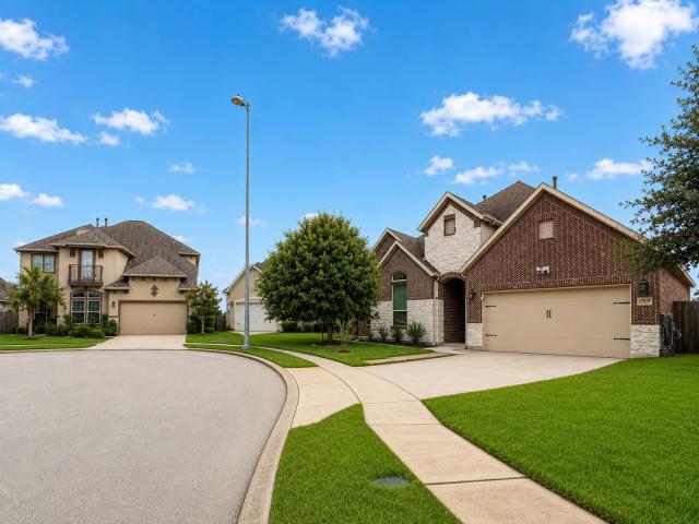 7742 Candlelight Park Lane