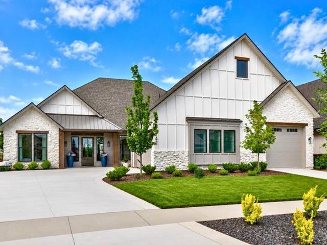 7742 W Palamas Dr, Eagle, ID 83616