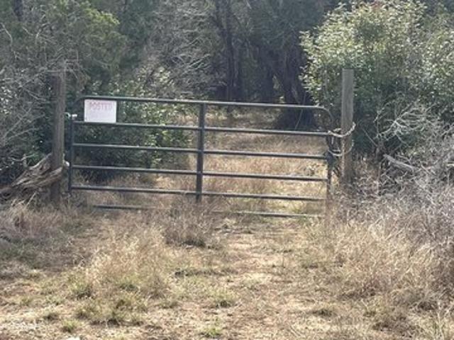 774 Brushy Crk, Concan, TX 78838