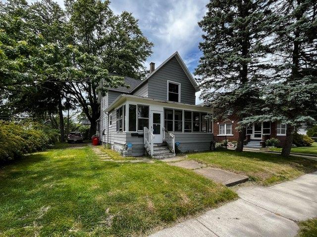 774 Lavette Ave, Benton Harbor, MI 49022
