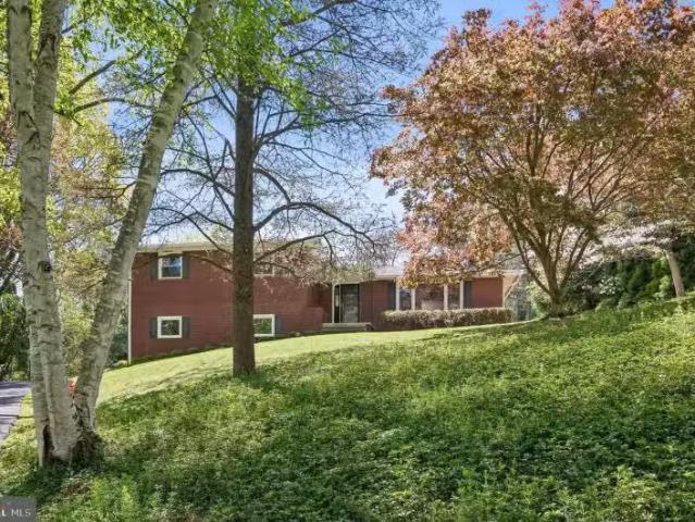 774 Robinhood Rd, Bryn Mawr, PA 19010 MLS PADE2113878