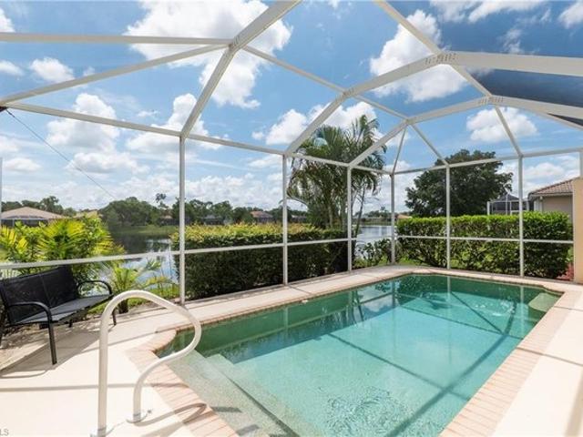 7755 Berkshire Pines Dr, Naples, FL 34104