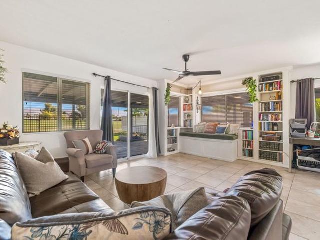 77570 California Dr, Palm Desert, CA 92211