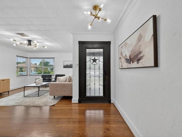 7758 Hereford St, Houston, TX 77087