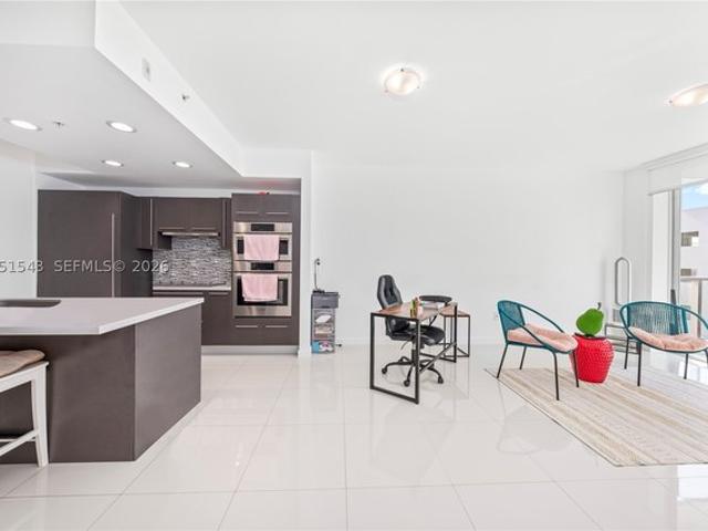 7751 NW 107th Ave Apt 422, Doral, FL 33178