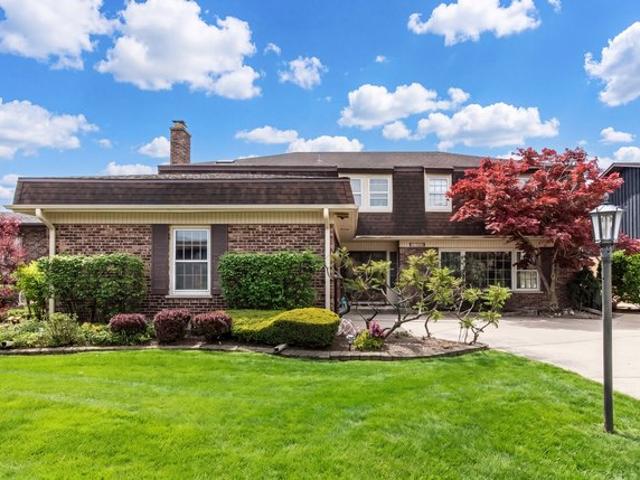 7751 Arcadia St, Morton Grove, IL 60053