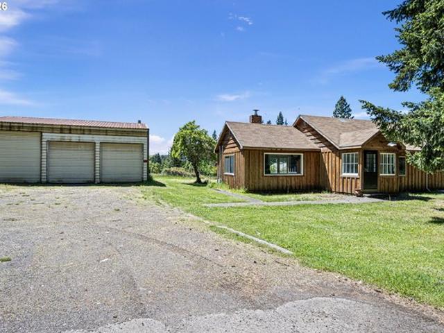 77521 Brock Rd, Oakridge, OR 97463