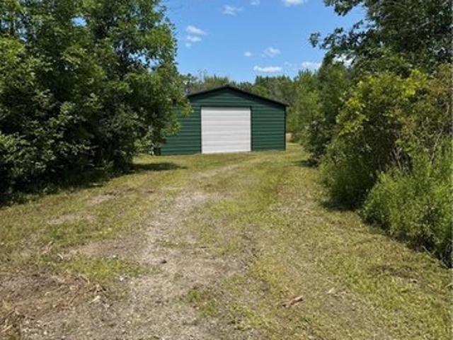 7753 Moyer Rd, Lockport, NY 14094