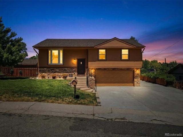 7753 Saulsbury St, Arvada, CO 80003