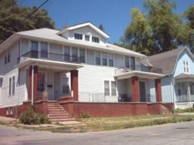 $775 / 3br DUPLEX WITH BALCONY, SEPARATE LIVING & DINING ROOM, BASEMENT, DRIVEWAY Mutual of Omaha map