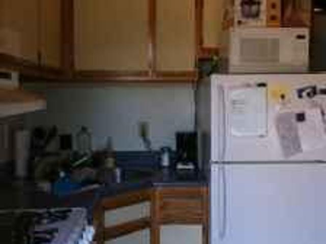 $775 / 1br Sublet June and July 30th and Colorado map