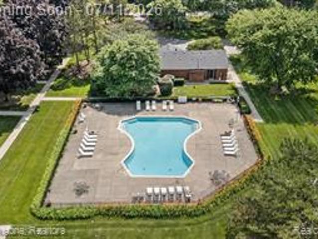 775 E Fox Hills Drive