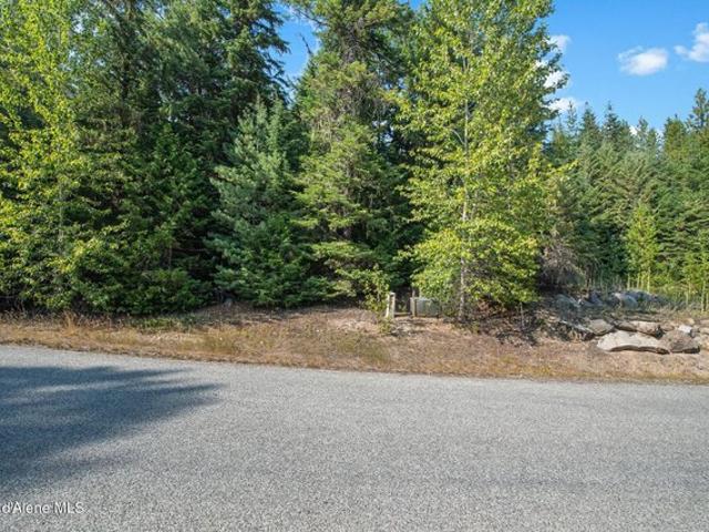 775 Fairway Dr, Priest Lake, ID 83856