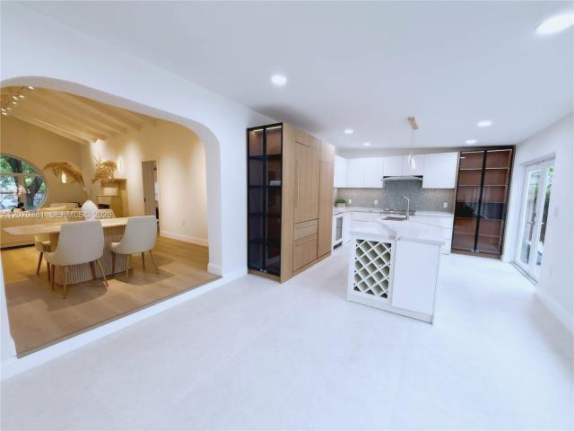 775 NE 76th St, Miami FL 33138 Miami