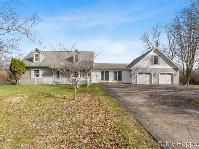 775 River Rd, Hastings, MI 49058