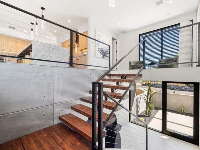775 W Cabrillo Road