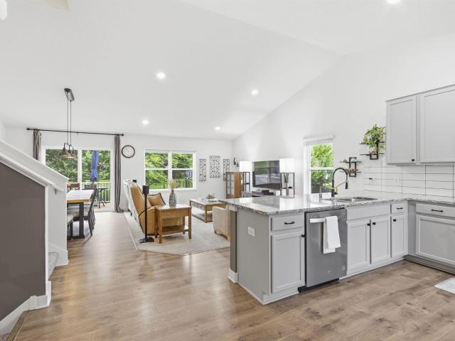 7765 th Street W
