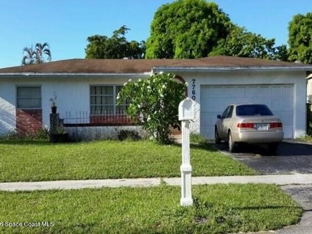 7760 NW 46th St, Lauderhill, FL 33351