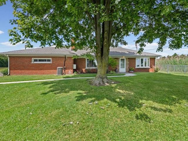 7762 Shea Rd, Ira, MI 48023