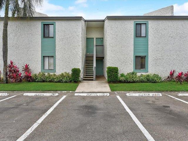 776 116th Ave N Apt 1105, Saint Petersburg, FL 33716