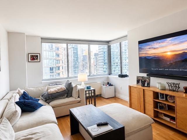 776 6th Avenue 33k