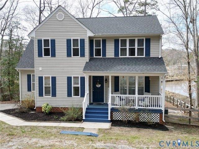 776 Court House Landing Rd, King, VA 23085