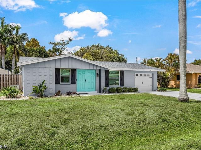776 Entrada Dr, Fort Myers, FL 33919 | MLS #2026017 | Compass