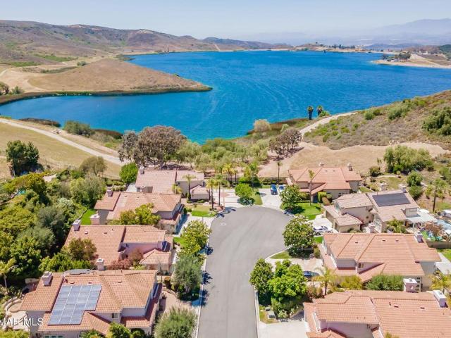 776 Holbertson Court