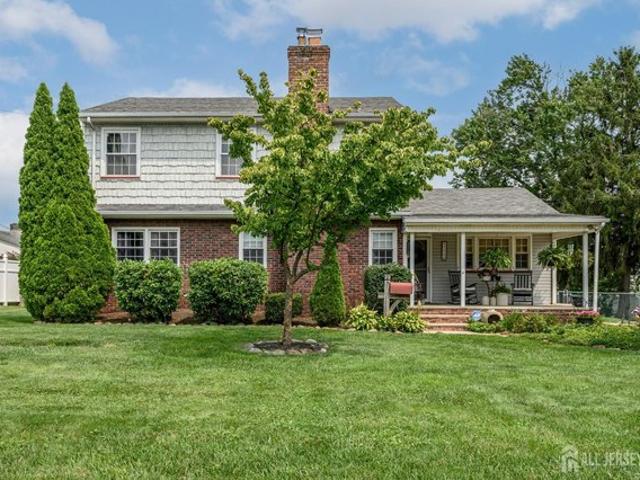 776 Harrell Ave, Woodbridge Proper, NJ 07095