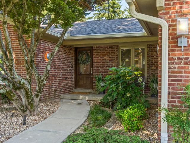 776 Longwood Road