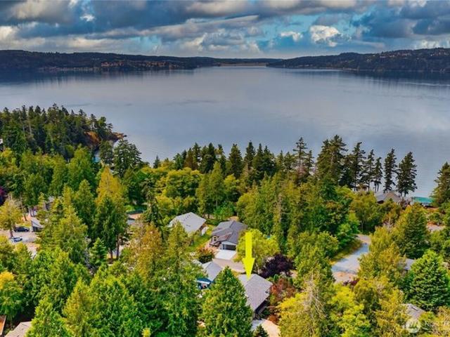 776 Shelter Bay Dr, La Conner, WA 98257