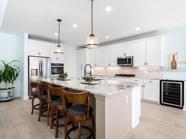 776 St Somewhere Dr, Hardeeville, SC 29927