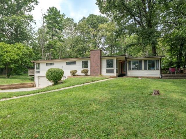 7774 Twin Beech Ln, Indianapolis, IN 46226