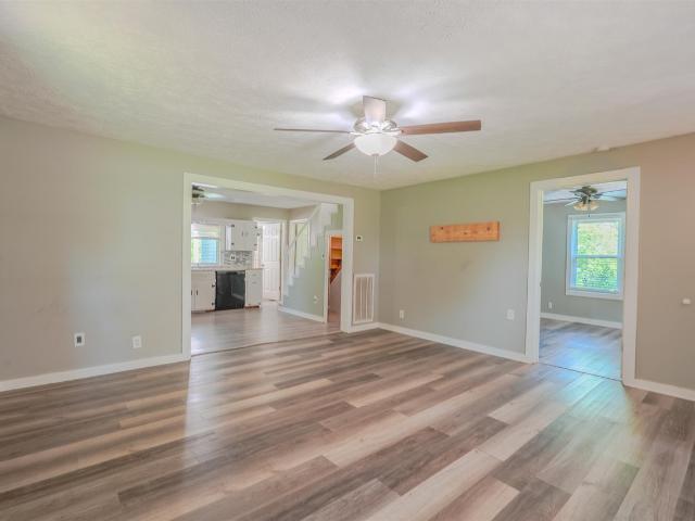 7775 Smiths Grove Scottsville Road