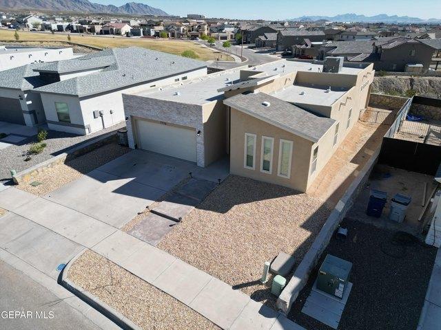 7776 Enchanted Park Dr, El Paso, TX 79911