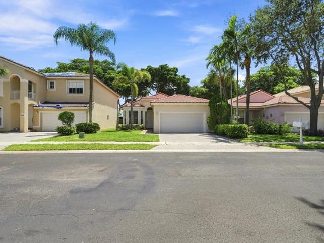 7778 NW 17th Pl, Pembroke Pines, FL 33024