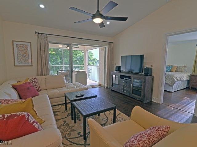 7778 Emerald Circle Unit 204, Naples, US, FL