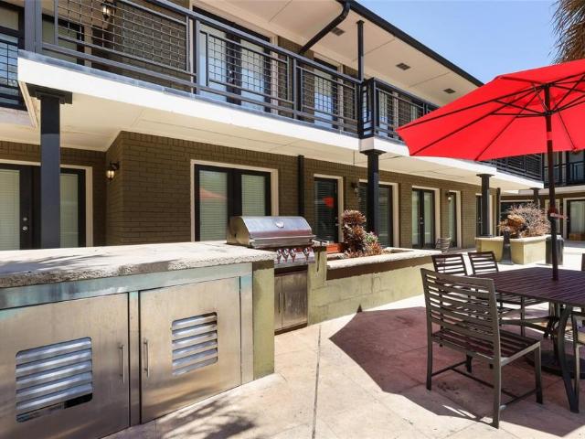 7770 Meadow Road # 206