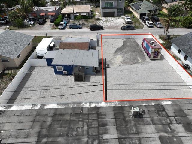 7772 Loomis St, Hypoluxo, FL 33462