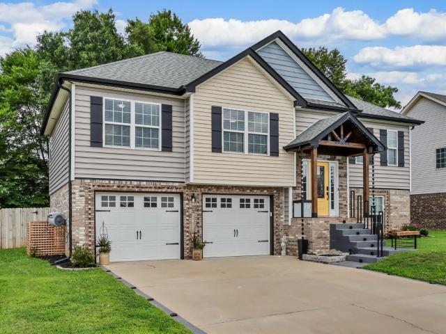 777 Banister Dr