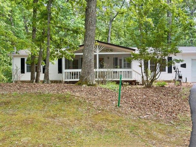 777 Lakeside Dr, Blairsville, GA 30512
