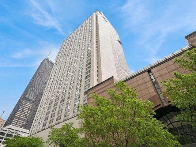 777 N Michigan Ave Apt 1001, Chicago, IL 60611