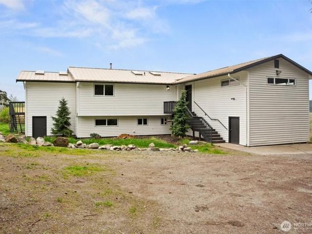 777 NE Camano Dr, Camano Island, WA 98282