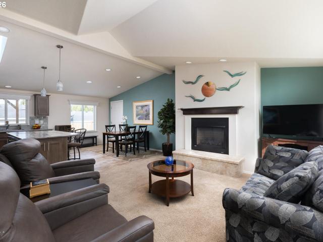 777 se winchell dr