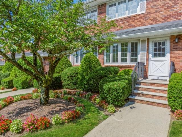 777 Springfield Ave, Unit 10, Summit, NJ 07901 | MLS #4016 | Compass