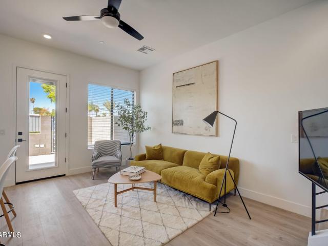 777 W Coolidge Street # 16