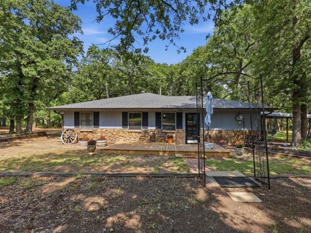 777 Wildwood Trl, Weatherford, TX 76085
