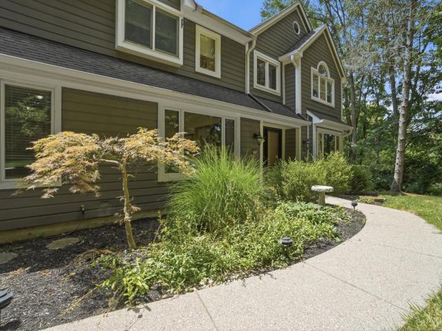 7784 Glen Eden Lane