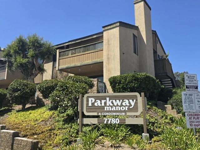 7780 Parkway Dr Unit 304, La Mesa, CA 91942